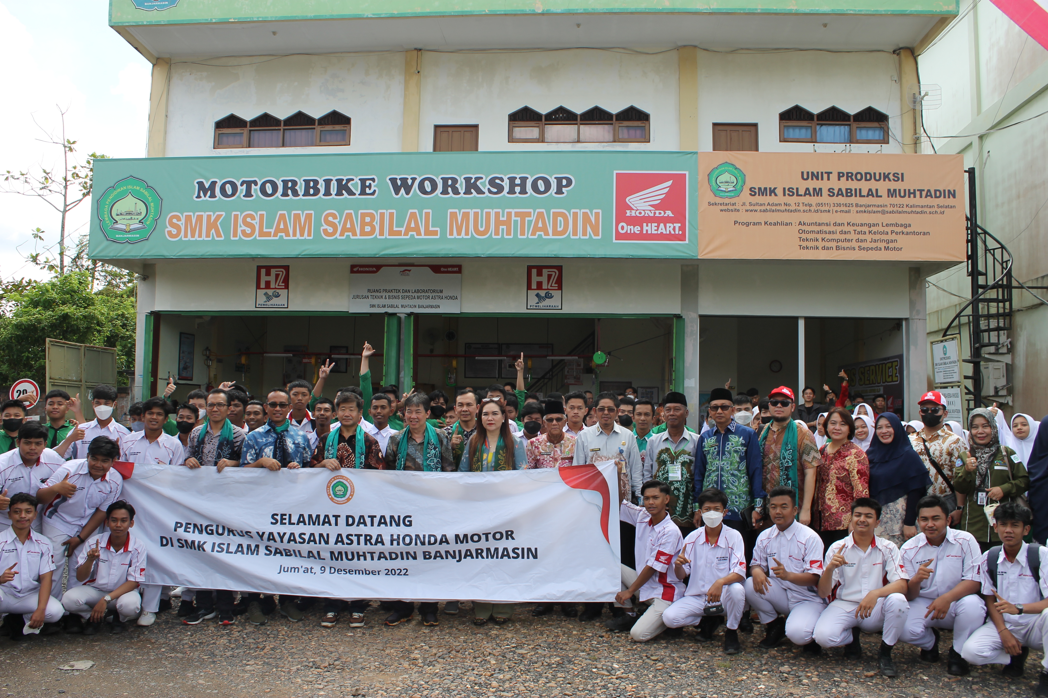Dukung Sarana Pendidikan Vokasi, Yayasan AHM dan PT. Trio Motor Serahkan Bantuan Unit Sepeda ...